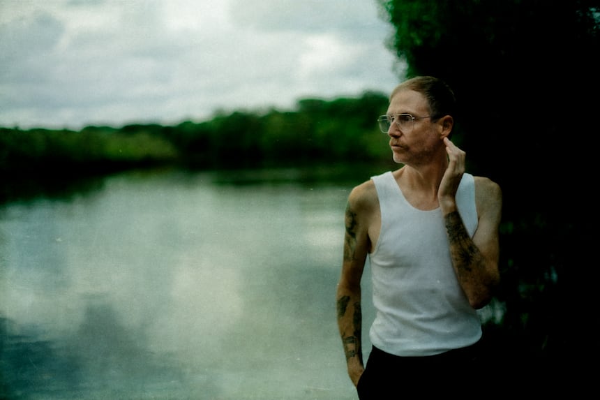 Adam Spark: Writing to Survive - Magazine Qobuz