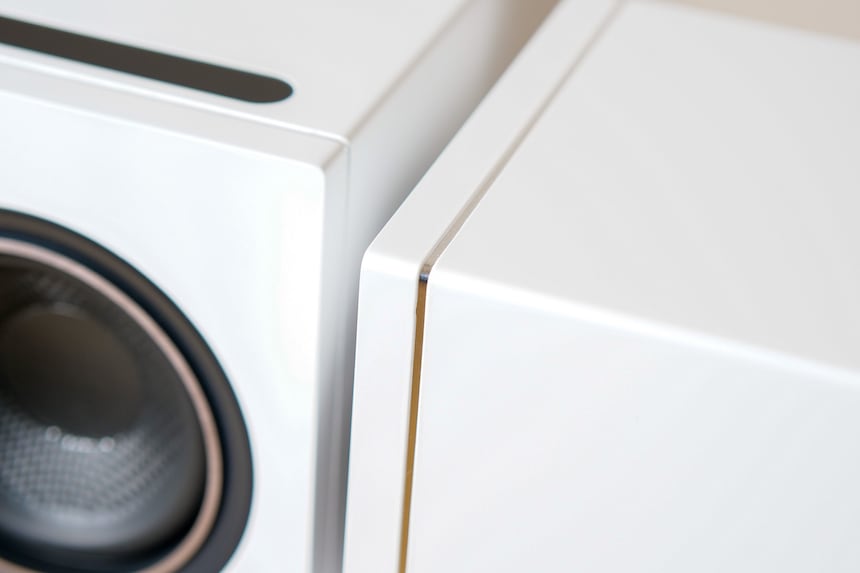 PSB Alpha iQ : des mini-enceintes maxi-audiophiles - Magazine Qobuz